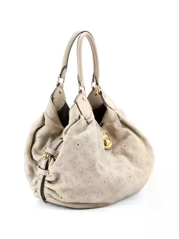 LOUIS VUITTON Xl Mahina Leather Hobo Bag