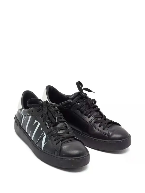 Valentino Garavani Vltn Lace-up Sneakers - Black