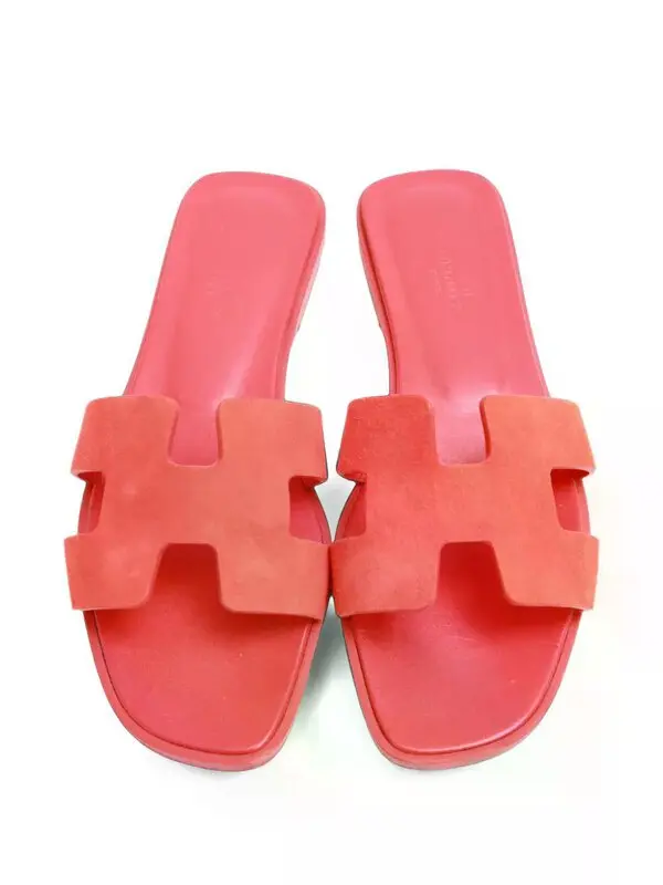 Hermès Suede Oran H Cut-out Sandals - Red