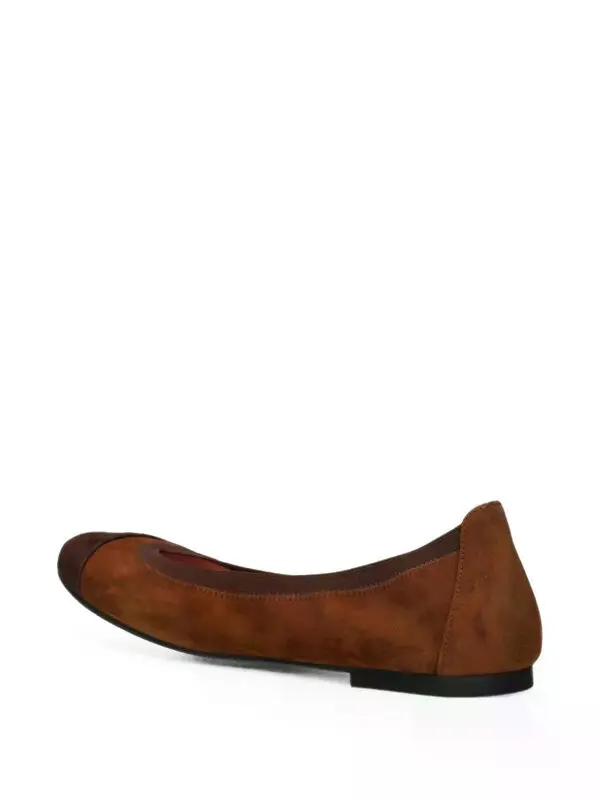 Pretty Ballerinas Nicole Cap-toe Ballet Flats
