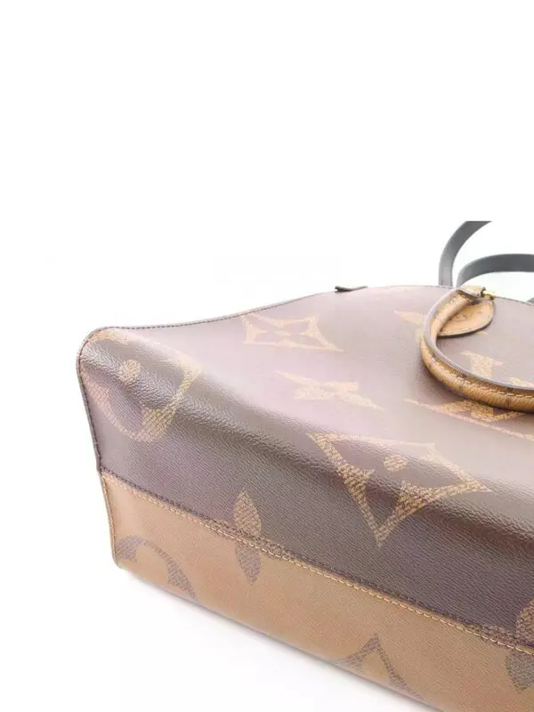 LOUIS VUITTON 2021-2026 Monogram Reverse Giant Onthego Mm Satchel