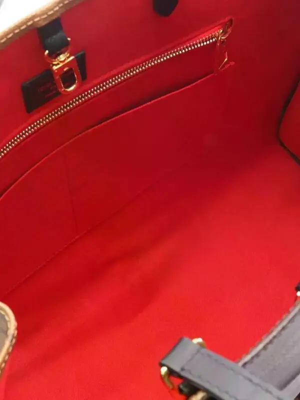 LOUIS VUITTON 2021-2026 Monogram Reverse Giant Onthego Gm Satchel