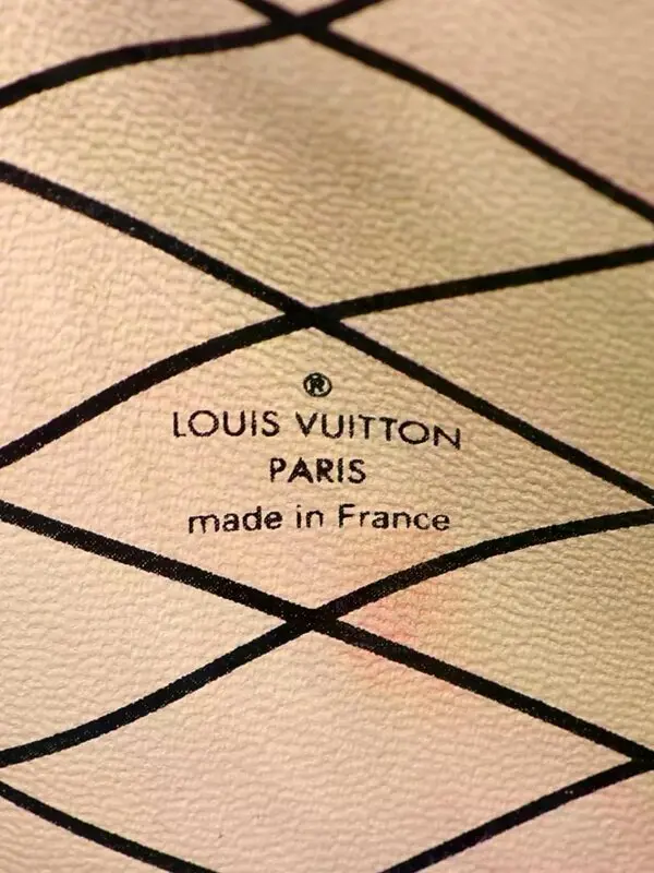 LOUIS VUITTON 2020 Monogram Reverse Trunk Clutch Crossbody Bag