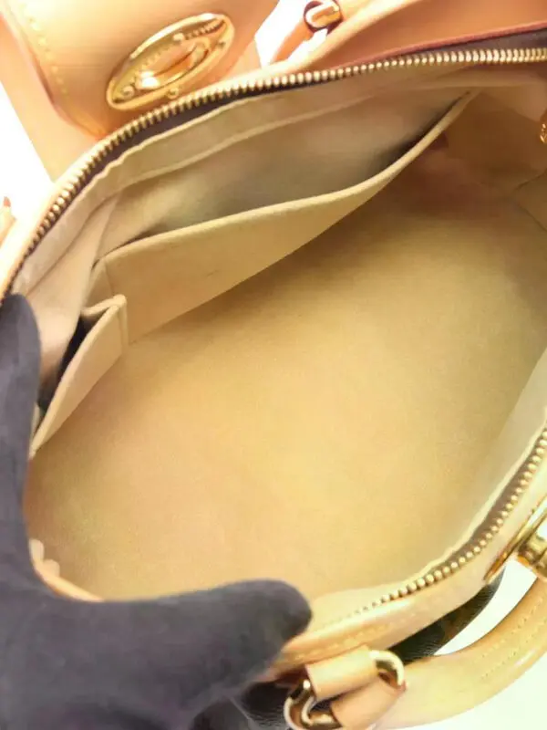 LOUIS VUITTON 2009 Monogram Boetie Pm Handbag