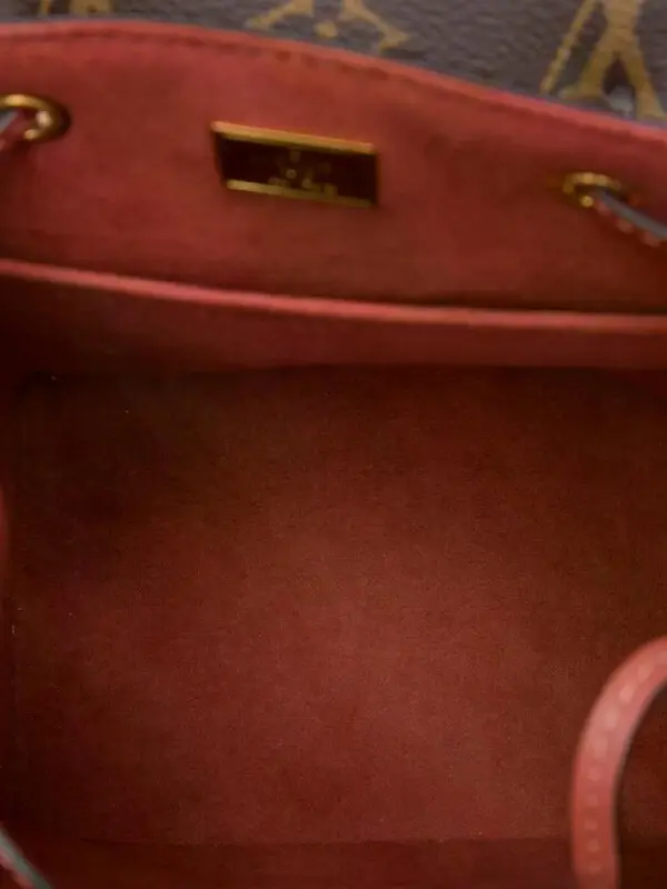 LOUIS VUITTON 2018 Monogram Vernis Hot Springs Backpack - Red