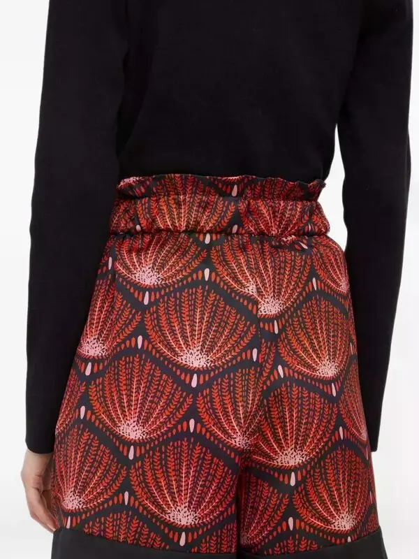 Sisley Ruffled Patterned Shorts