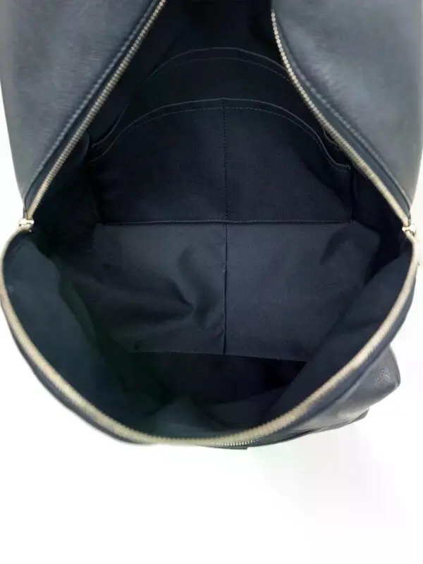 LOUIS VUITTON 2018 Taiga Discovery Pm Backpack