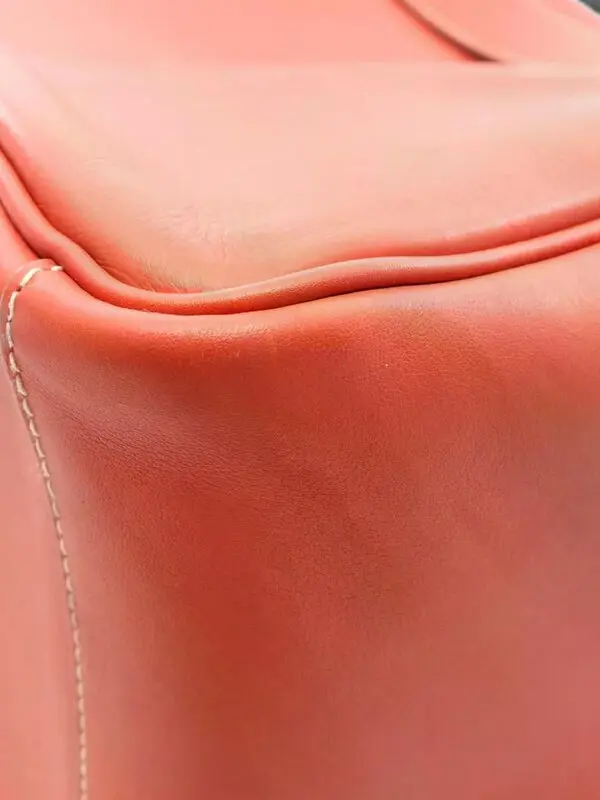 Hermès 2014 Swift Leather Lindy Shoulder Bag - Orange