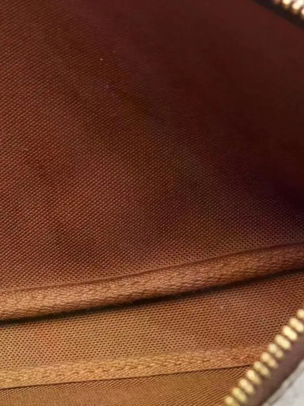 LOUIS VUITTON 2000 Monogram Pochette Accessoires Shoulder Bag