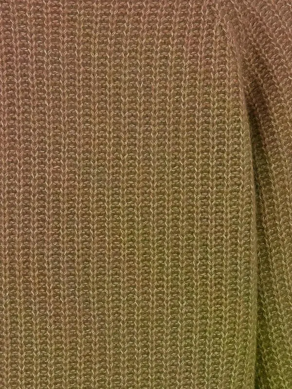 Hemisphere V-neck Cable-knit Pullover