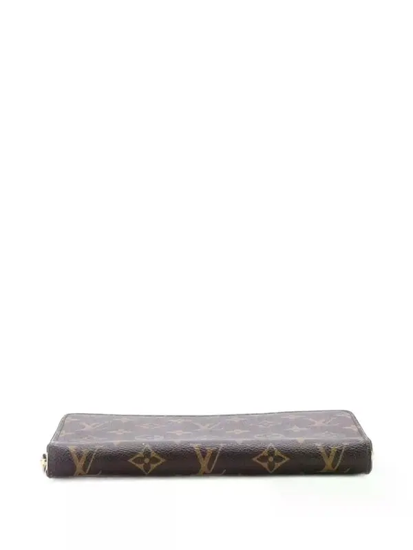 LOUIS VUITTON Zippy Organizer Monogram Canvas Small Wallets