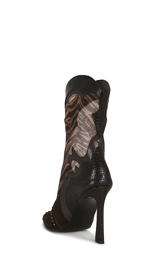 Steve Madden Konah Boots In . Also