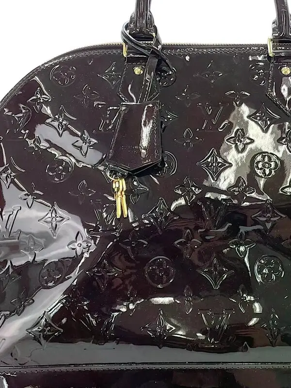 LOUIS VUITTON Monogram Vernis Alma Handbag