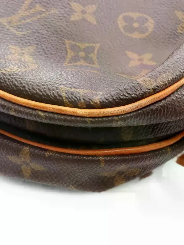 LOUIS VUITTON 1992 30 Saumur Monogram Shoulder Bag