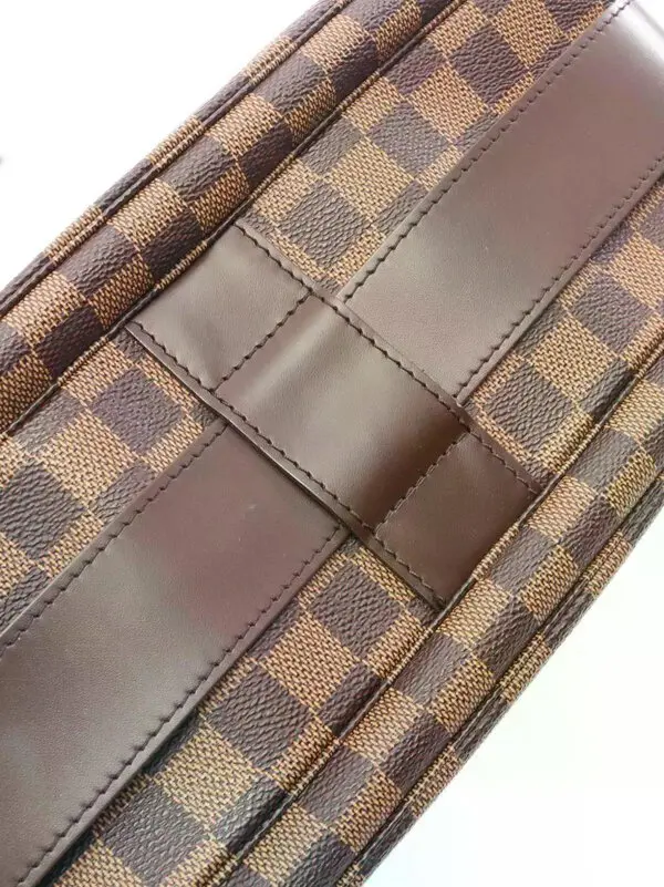LOUIS VUITTON 2004 Damier Ebene Naviglio Messenger Bag