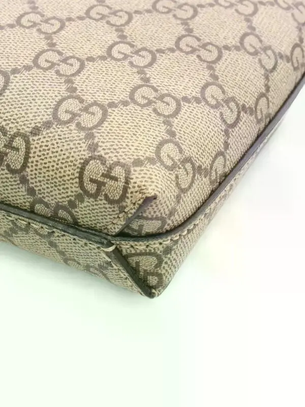 Gucci 2010s Interlocking G Gg Supreme Clutch Bag