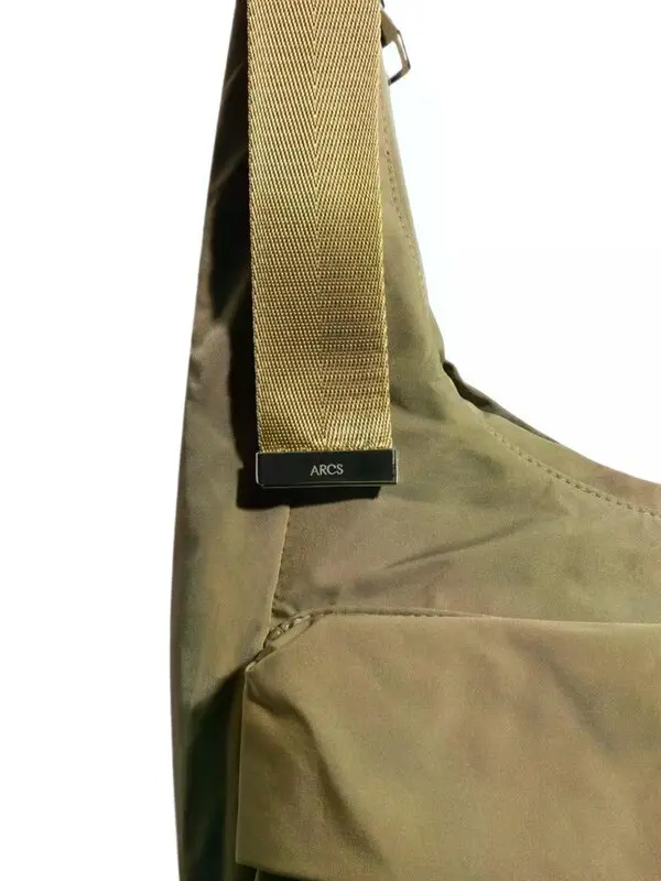 ARCS Pocket-detail Messenger Bag