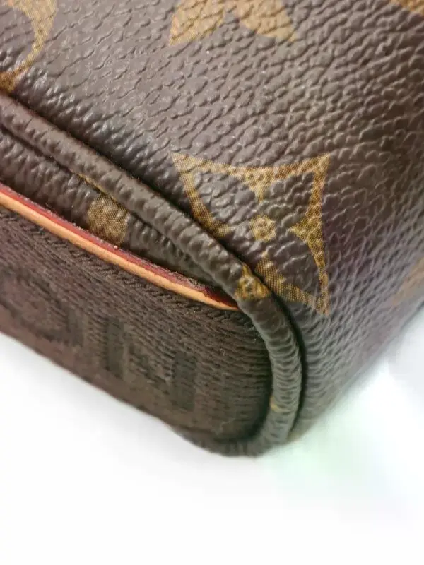 LOUIS VUITTON 2013 Monogram Trotteur Beaubourg Shoulder Bag