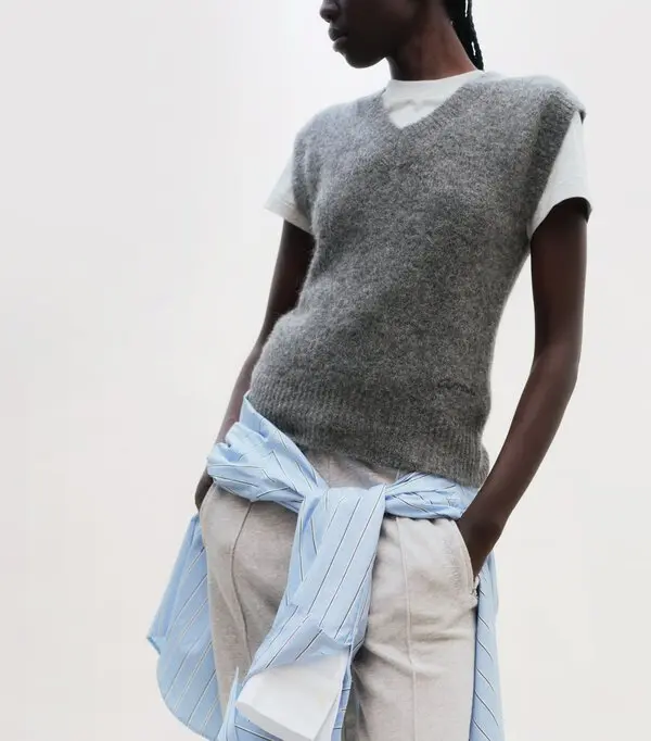 AMI Paris Wool Sleeveless Sweater