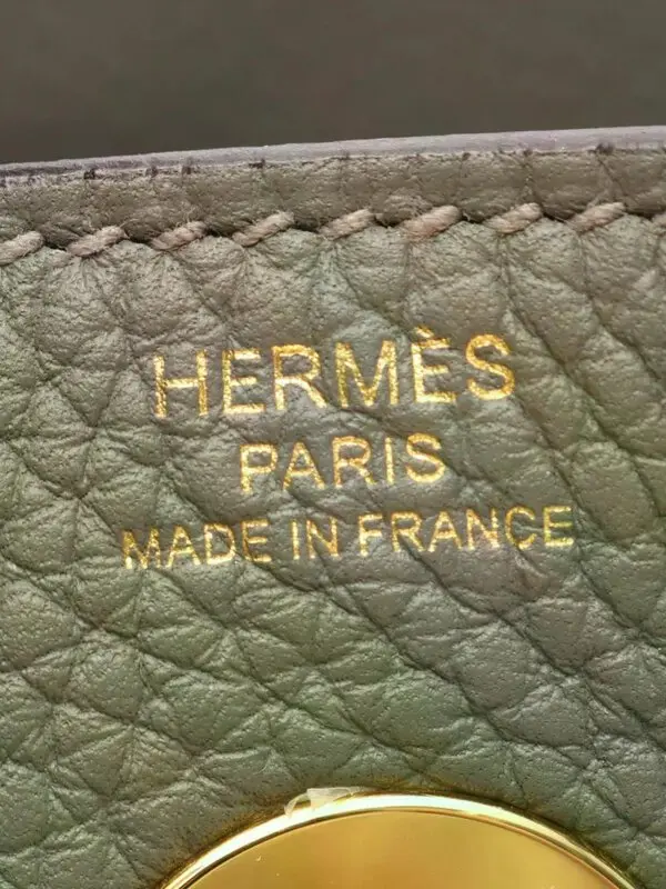 Hermès 2022 26 Lindy Shoulder Bag