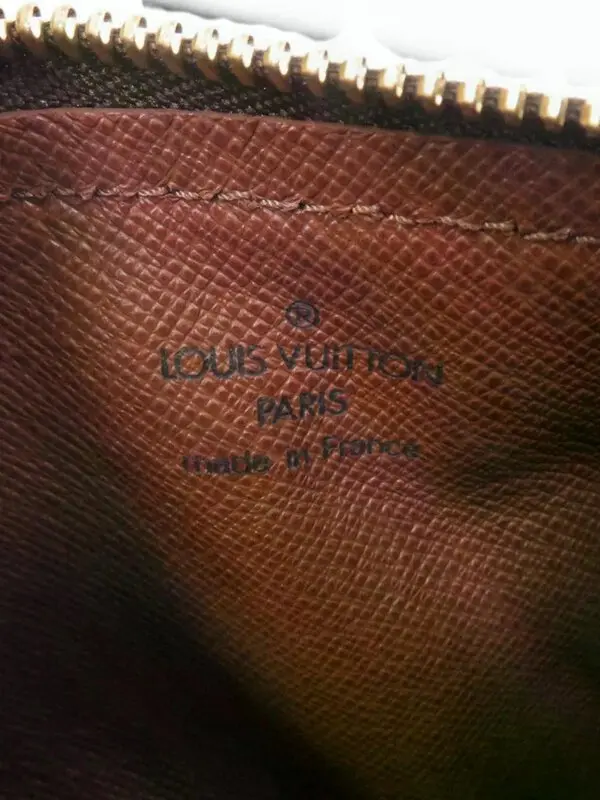 LOUIS VUITTON 2003 Monogram Papillon 19 Handbag