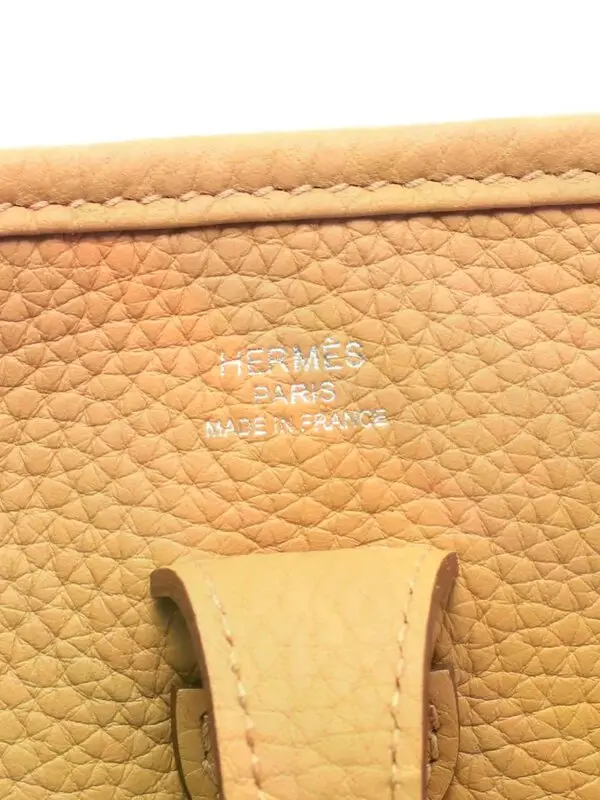 Hermès Evelyne 23 Clemence Shoulder Bag - Neutrals