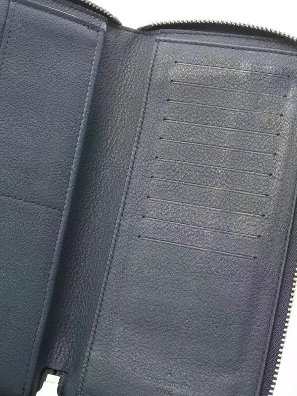LOUIS VUITTON Vertical Leather Wallet