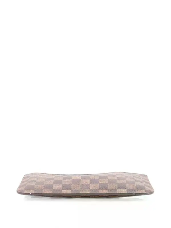 LOUIS VUITTON Chain Wristlet Pochette Damier Clutch Bag
