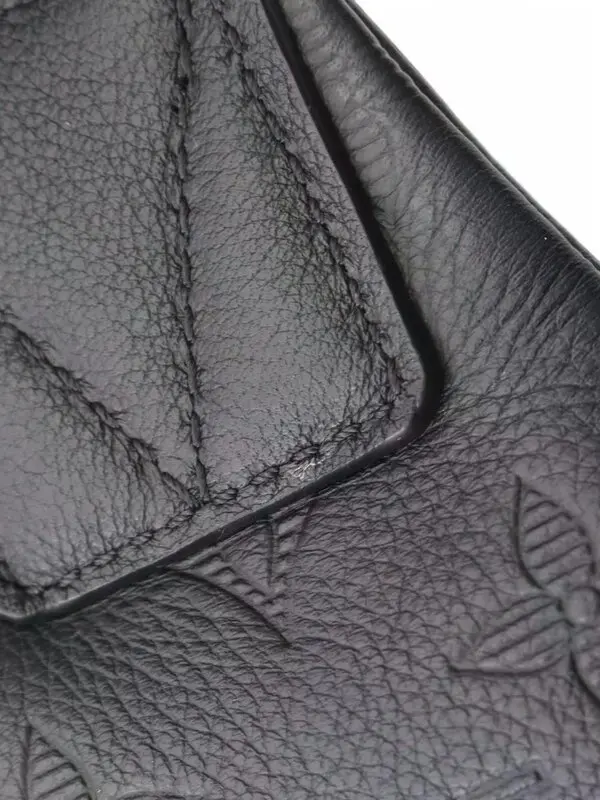 LOUIS VUITTON 2021 Shadow Duo Sling Bag