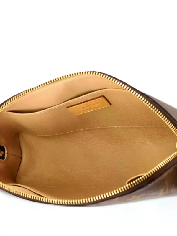 LOUIS VUITTON Cosmetic Monogram Canvas Gm Pouch