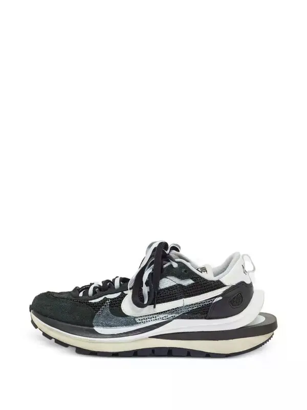 Nike Vaporwaffle Sacai Sneakers