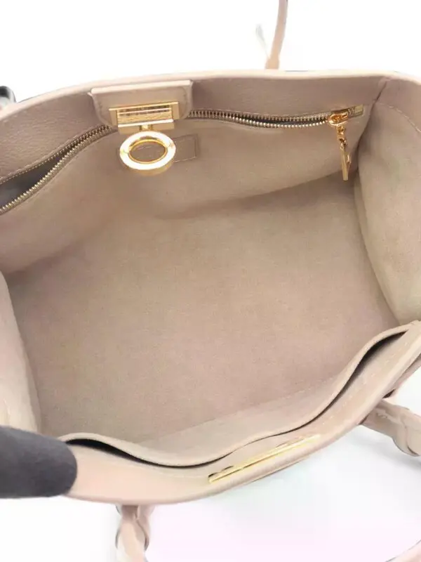 LOUIS VUITTON 2021s Pm On My Side Carré Tote Bag