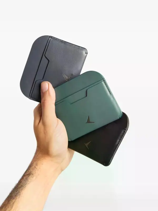 TROUBADOUR Sleek Leather Cardholder