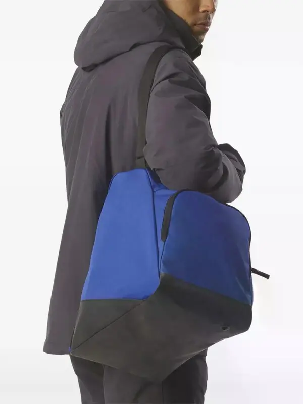 SALOMON Gear Shoulder Bag