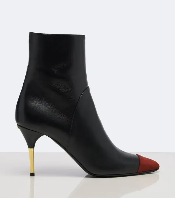 Valentino Garavani Sinead Vlogo Leather Ankle Boots