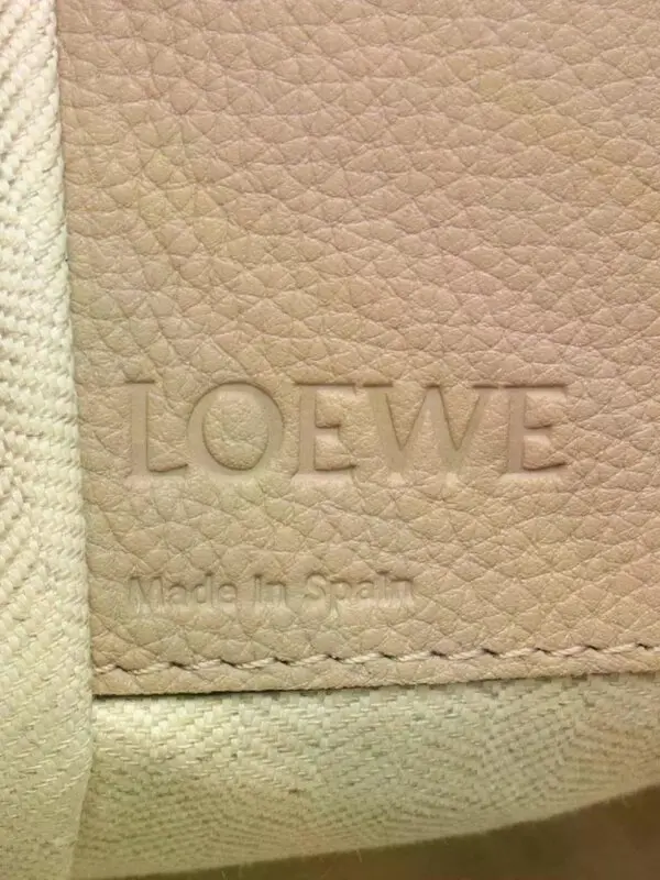 Loewe 2010-2026 Small Grained Calfskin Drawstring Hammock Bag Satchel