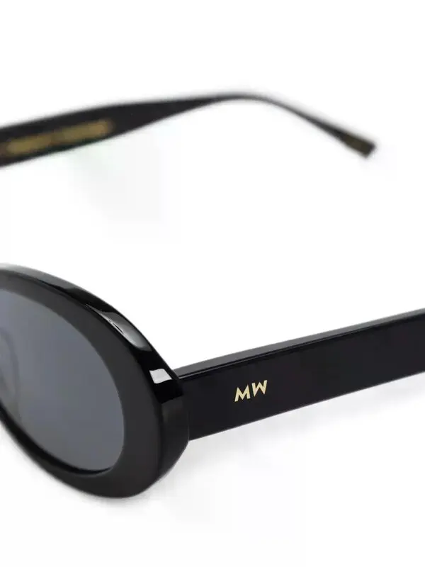 MESSYWEEKEND Kurt Oval Sunglasses