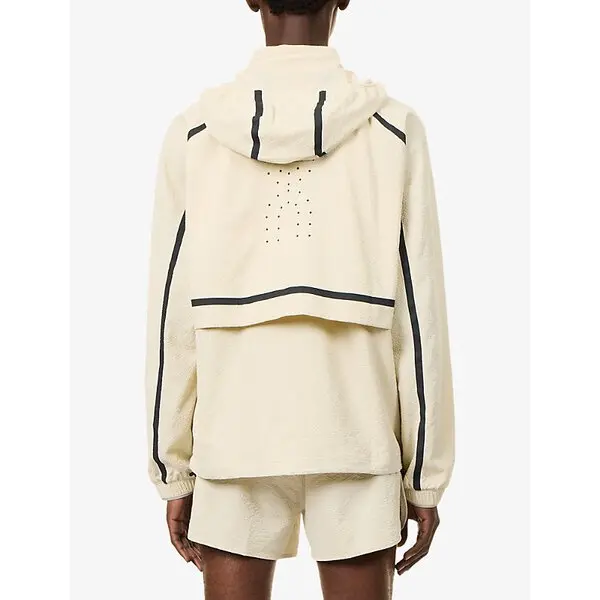 On Performance Volt Woven Jacket