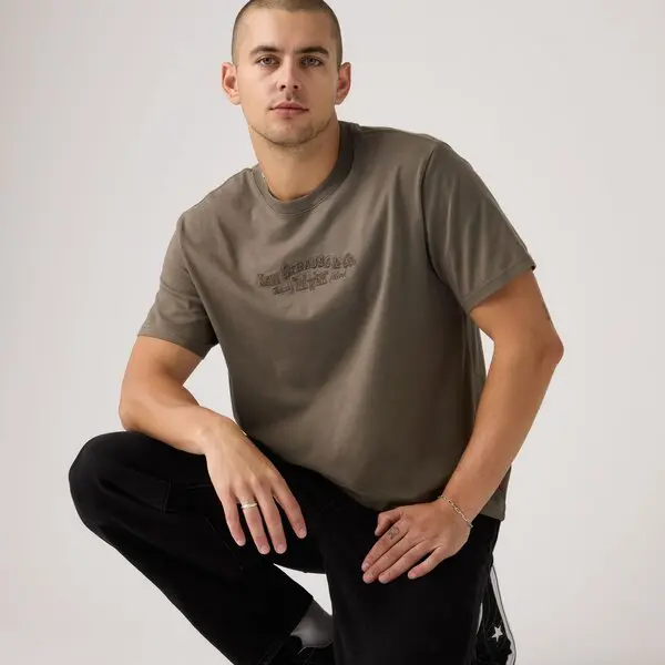 LEVI'S Relaxed Fit Tee