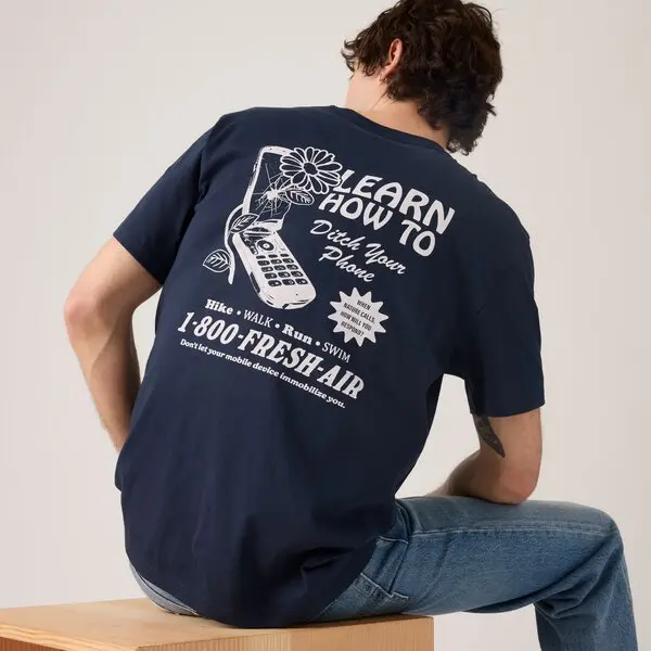 LEVI'S Relaxed Fit Graphic Tee