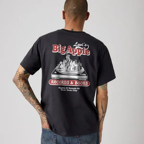 LEVI'S Relaxed Fit Tee - Black
