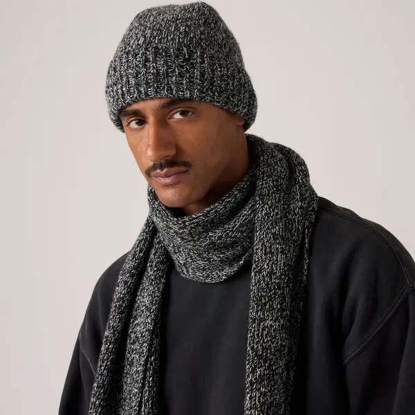 LEVI'S Essential Holiday Beanie - Black