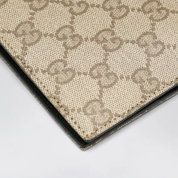 Gucci Sand Gg Canvas Essence Classic Bi-fold Wallet