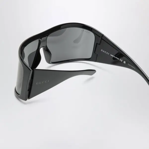 Gucci Shield Sunglasses With Injection Frame