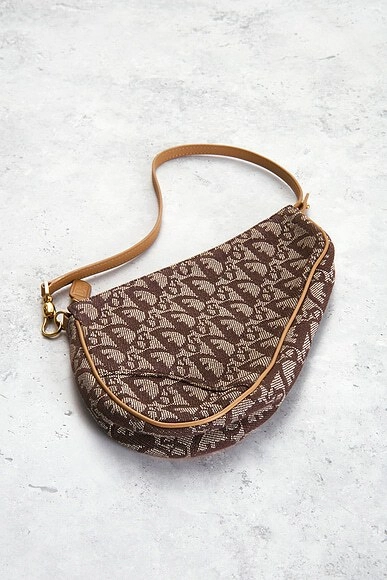 Dior Issimo Pochette Saddle Bag