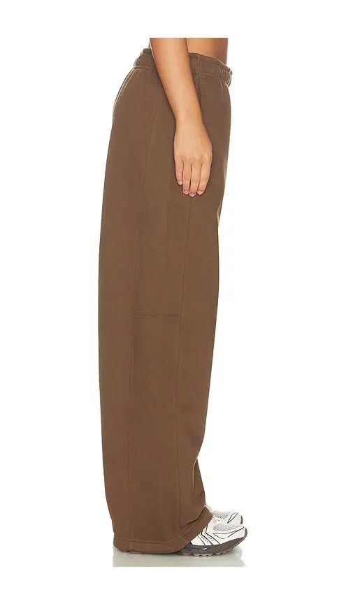 WELLBEING + BEINGWELL Robin Barrel Sweatpant