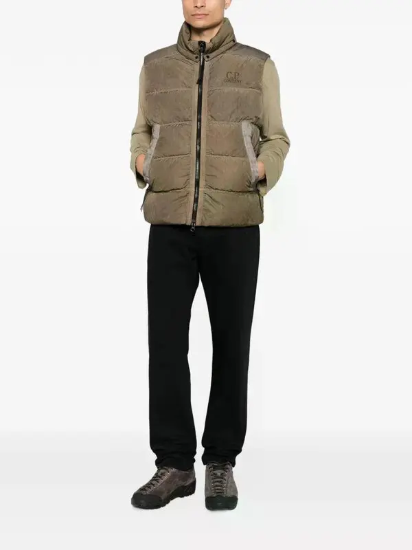 C.P. COMPANY Eco-chrome R Padded Panelled Gilet - Brown