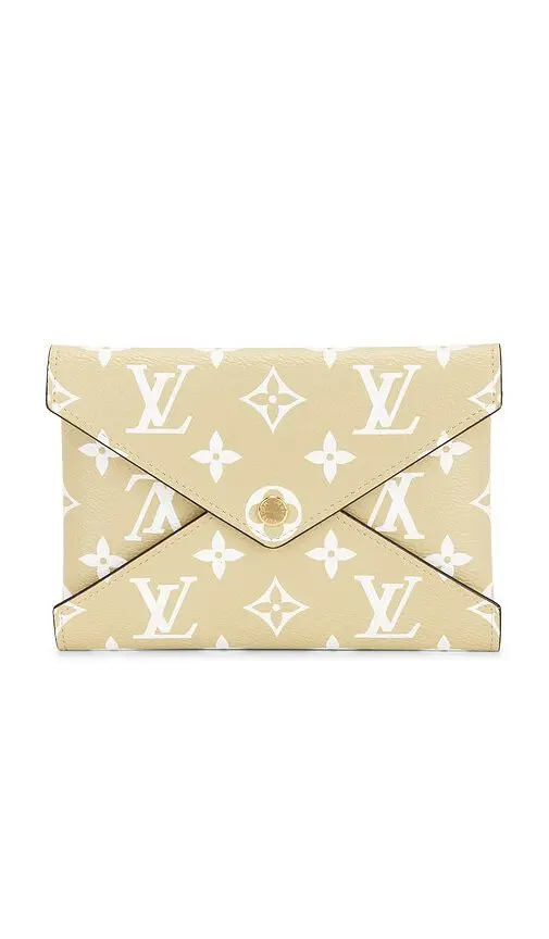 FWRD RENEW Louis Vuitton Monogram Giant Kirigami Mm Pochette - Beige