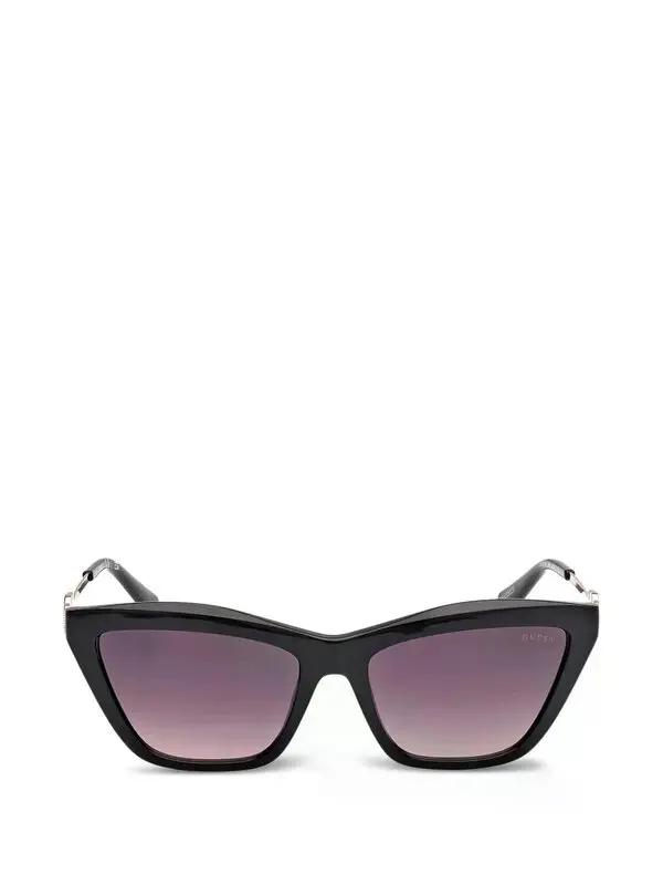 Guess Signature Logo-plaque Cat-eye Sunglasses - Black