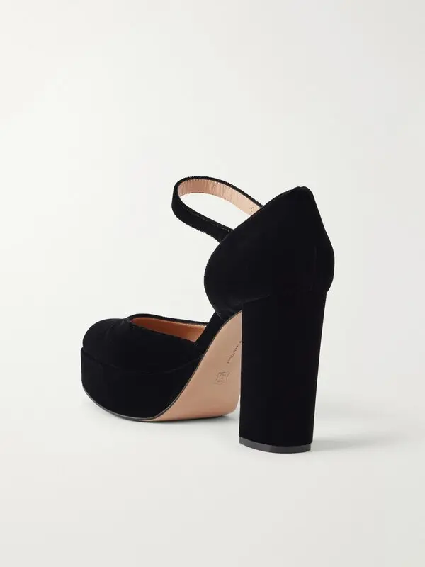 GIANVITO ROSSI 70 Velvet Pumps